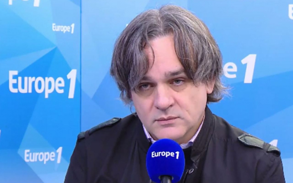 Charlie Hebdo dénonce des menaces de mort après sa Une sur Tariq ...