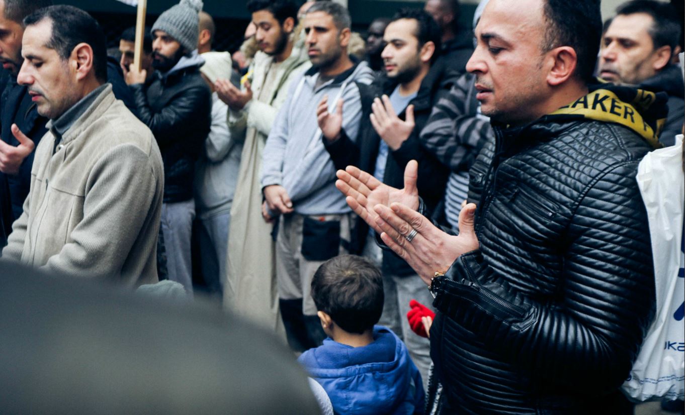 57 % des jeunes musulmans pensent que la charia est plus importante que ...