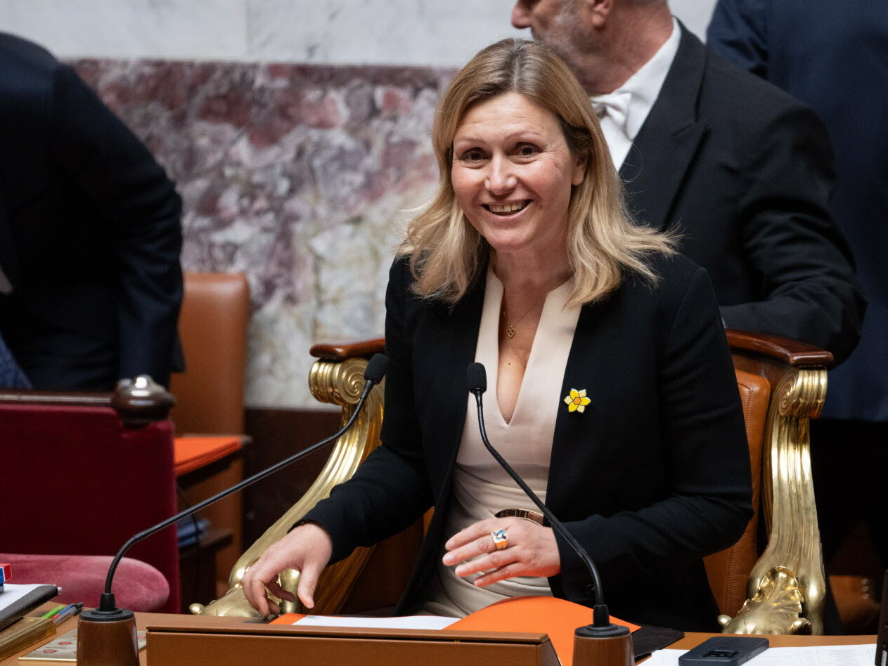 Yaël Braun-Pivet porte plainte contre deux collaborateurs LFI pour ...